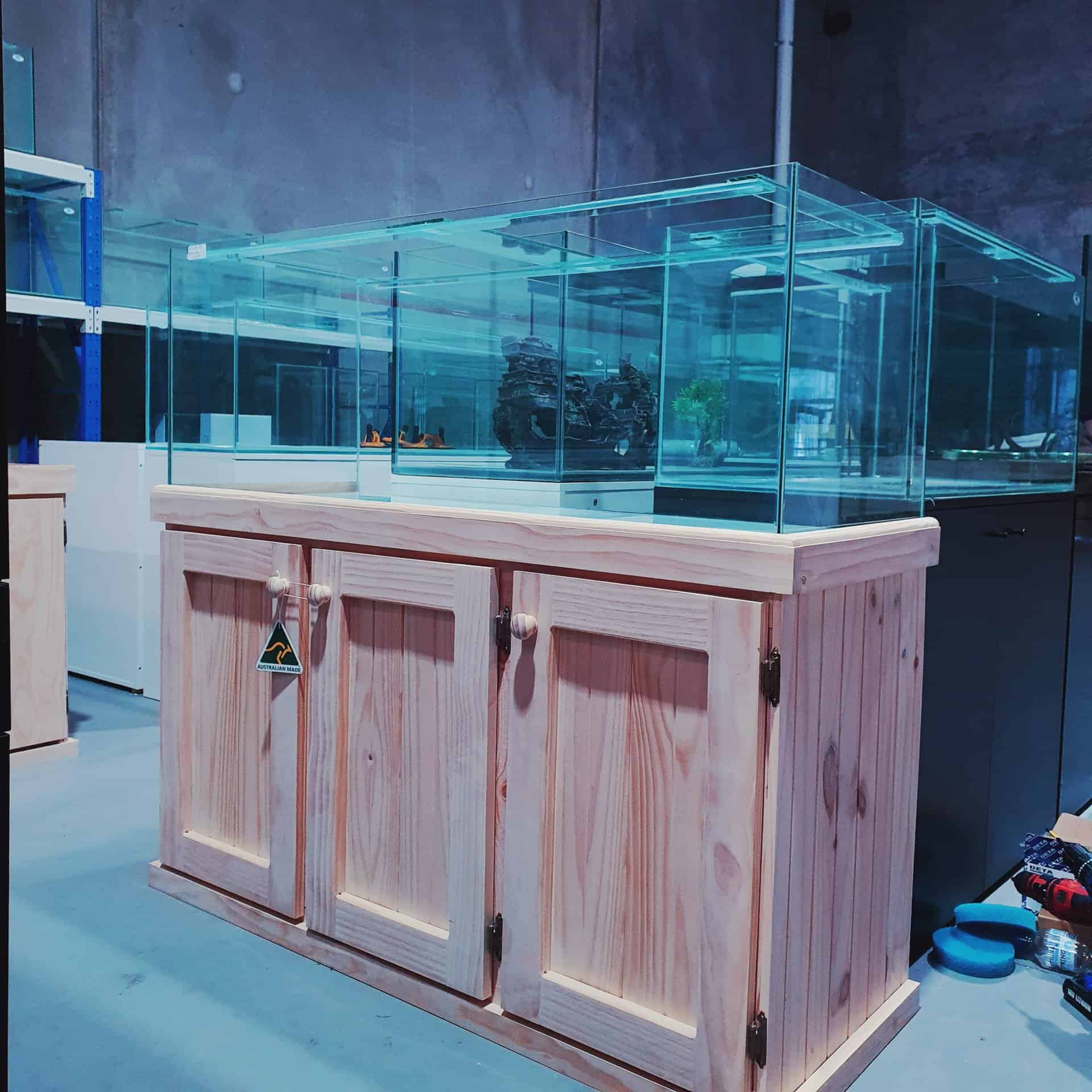 180cm x 45cm x 45/60cm Aquarium, Pine Cabinet & Hood Set 6ft